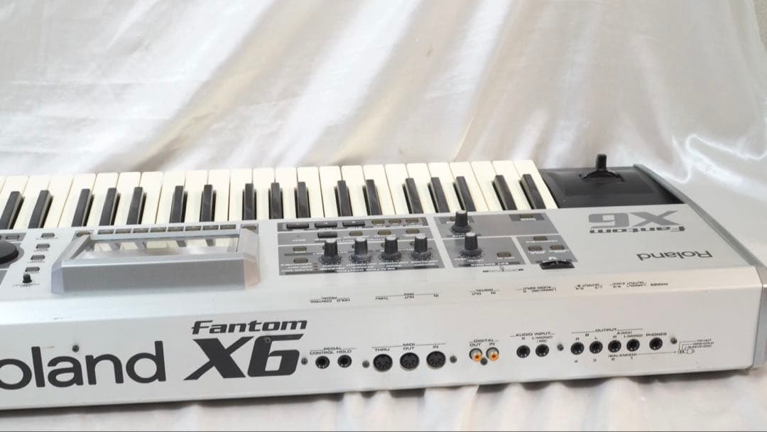 Roland Fantom-X6 シンセサイザー 動作確認済み ※液晶難あり