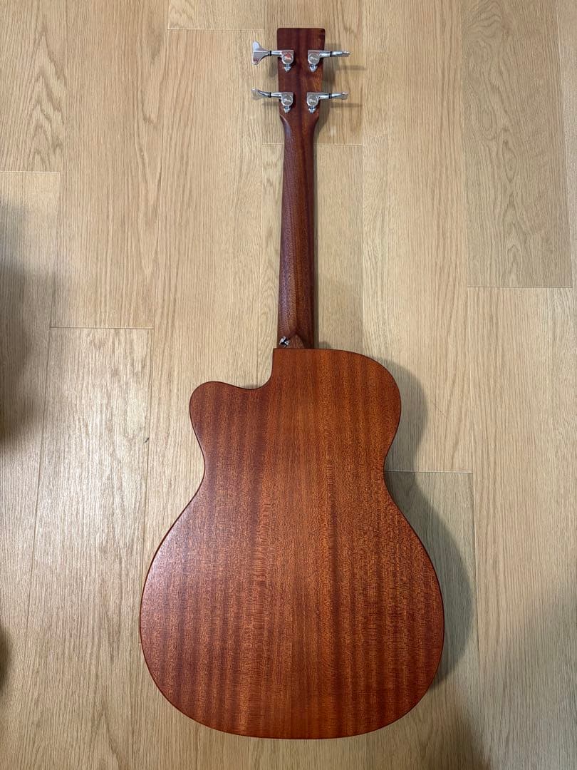 ベース Martin 000CJR-10E BASS