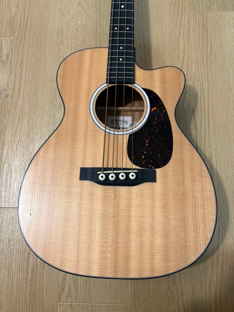 ベース Martin 000CJR-10E BASS