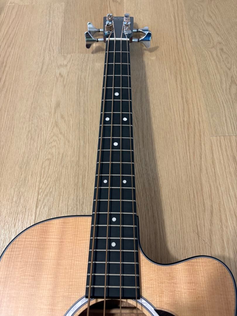 ベース Martin 000CJR-10E BASS