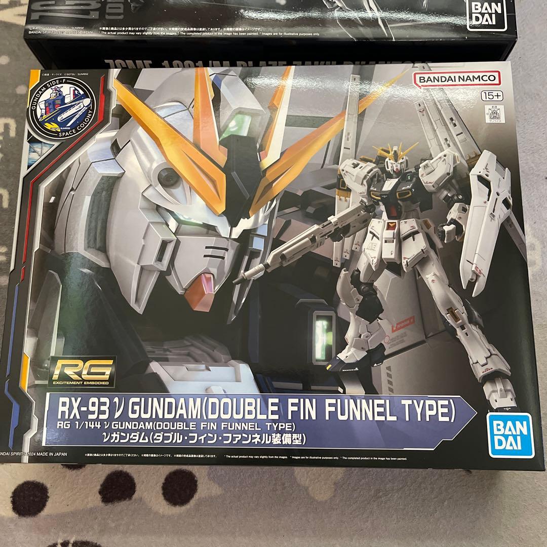 新品未組立　GB限定　1/144 RG ν GUNDAM ダブルフィンファンネル