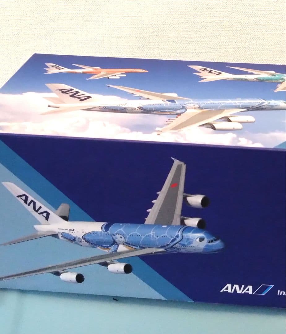 ANA AIRBUS A380 FLYING HONU 飛行機模型