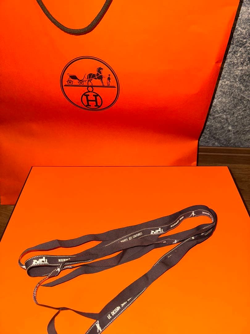 HERMES エルメス アヴァロン バスタオル（新品未使用箱、袋付き）