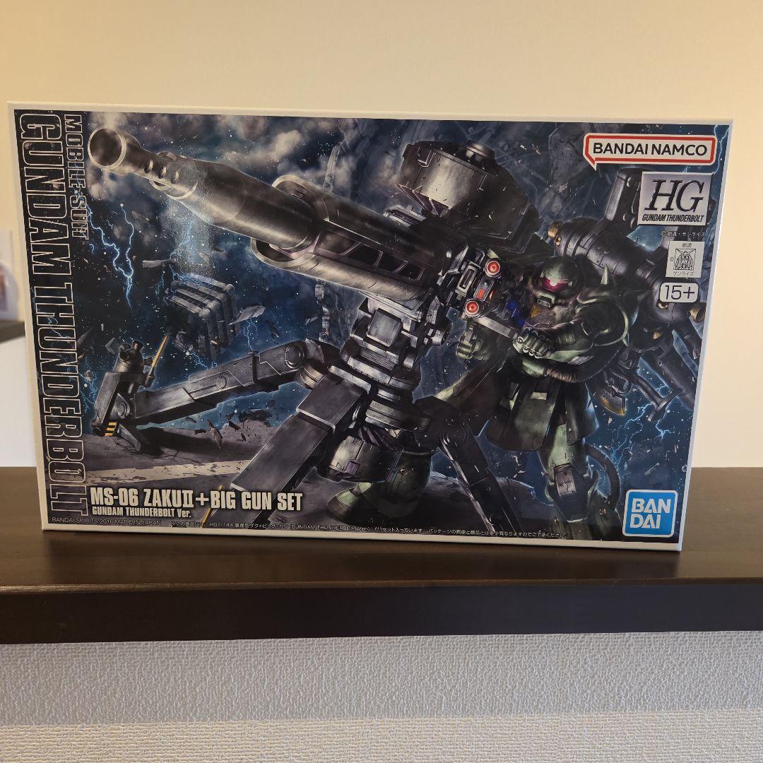 ZAKU II + BIG GUNサンダーボルト　ビッグガン　ザク2　セール！
