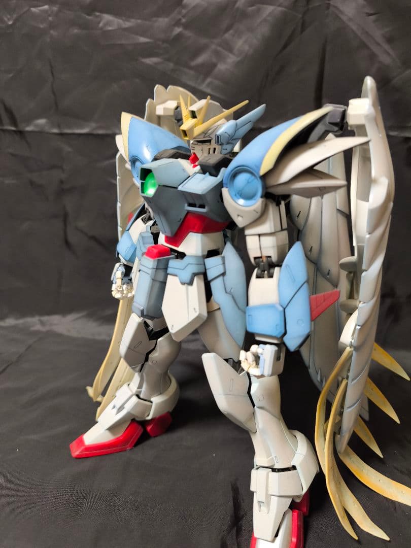 PG 新機動戦記ガンダムW Endless Waltz スノーホワイト完成品