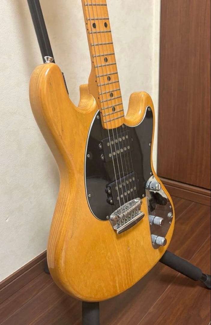 ギター MUSIC MAN StingRay II