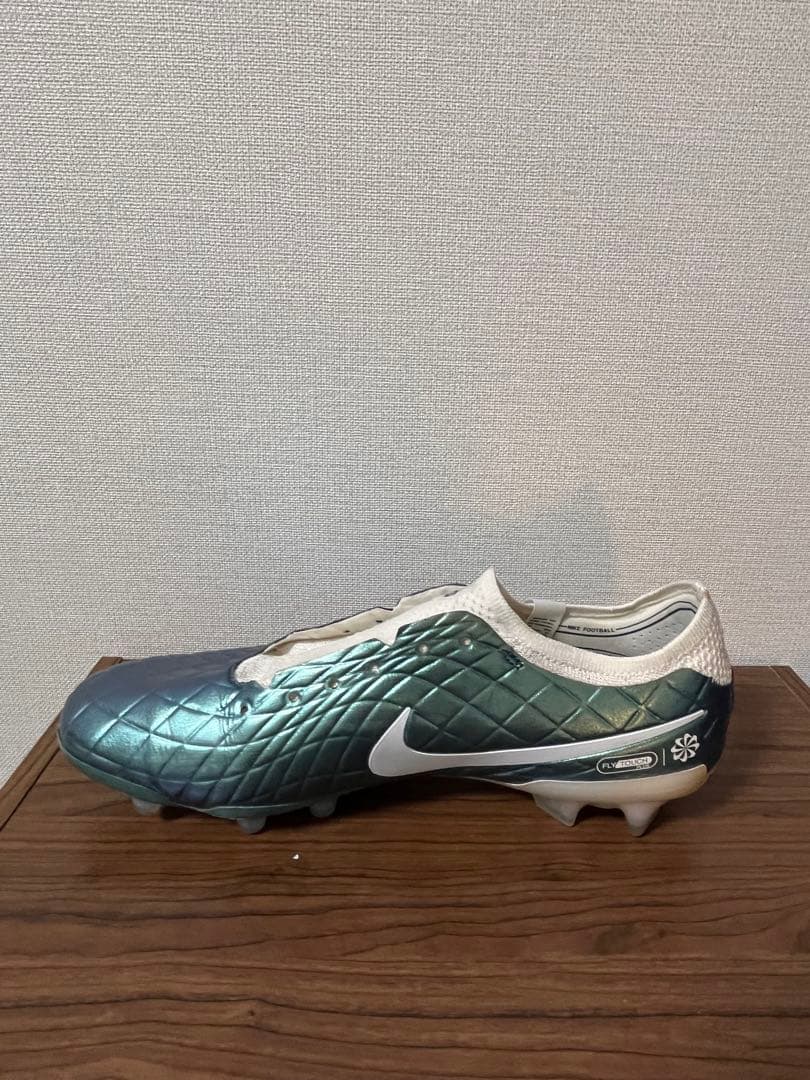 NIKEサッカースパイク ティエンポンエリート 30周年モデル　28cm FG