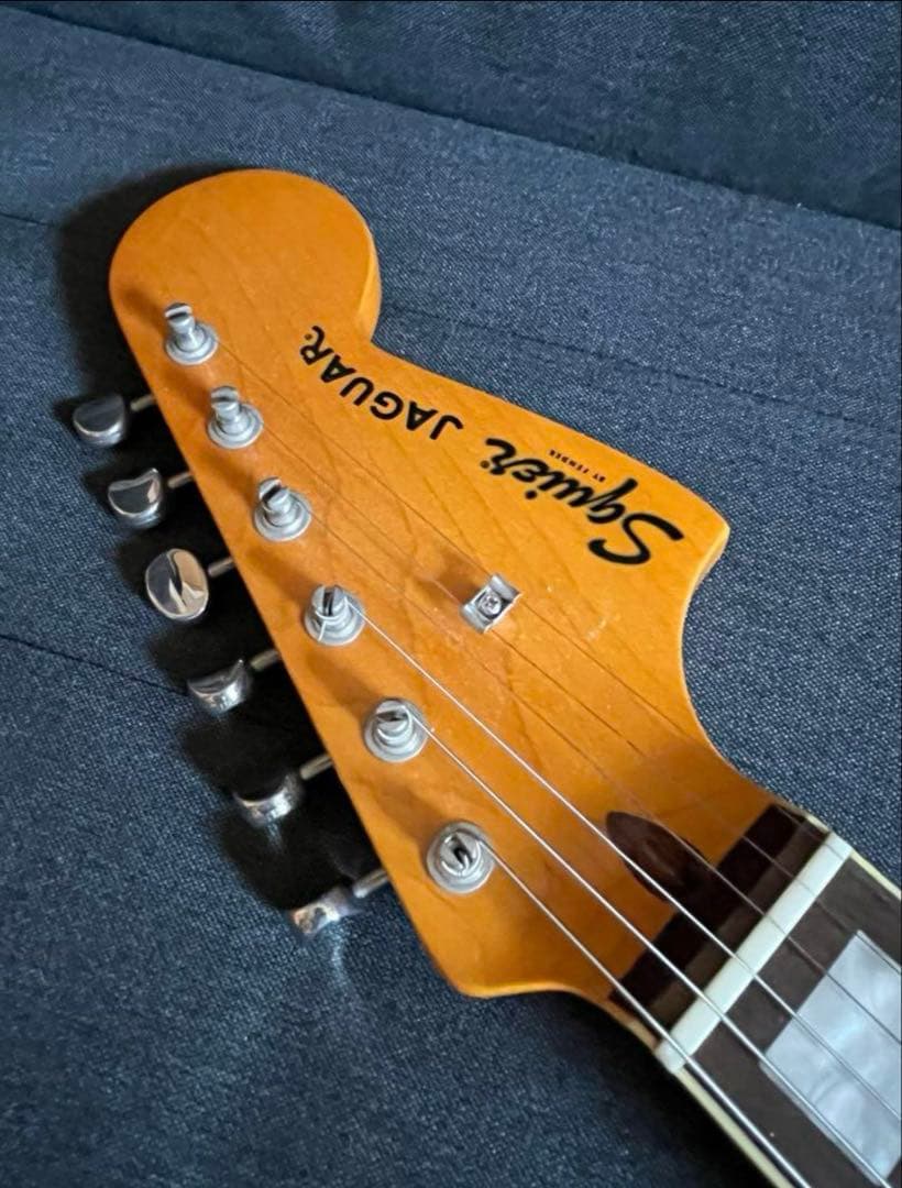 ギター Squier Jaguar Classic Vibe 70s