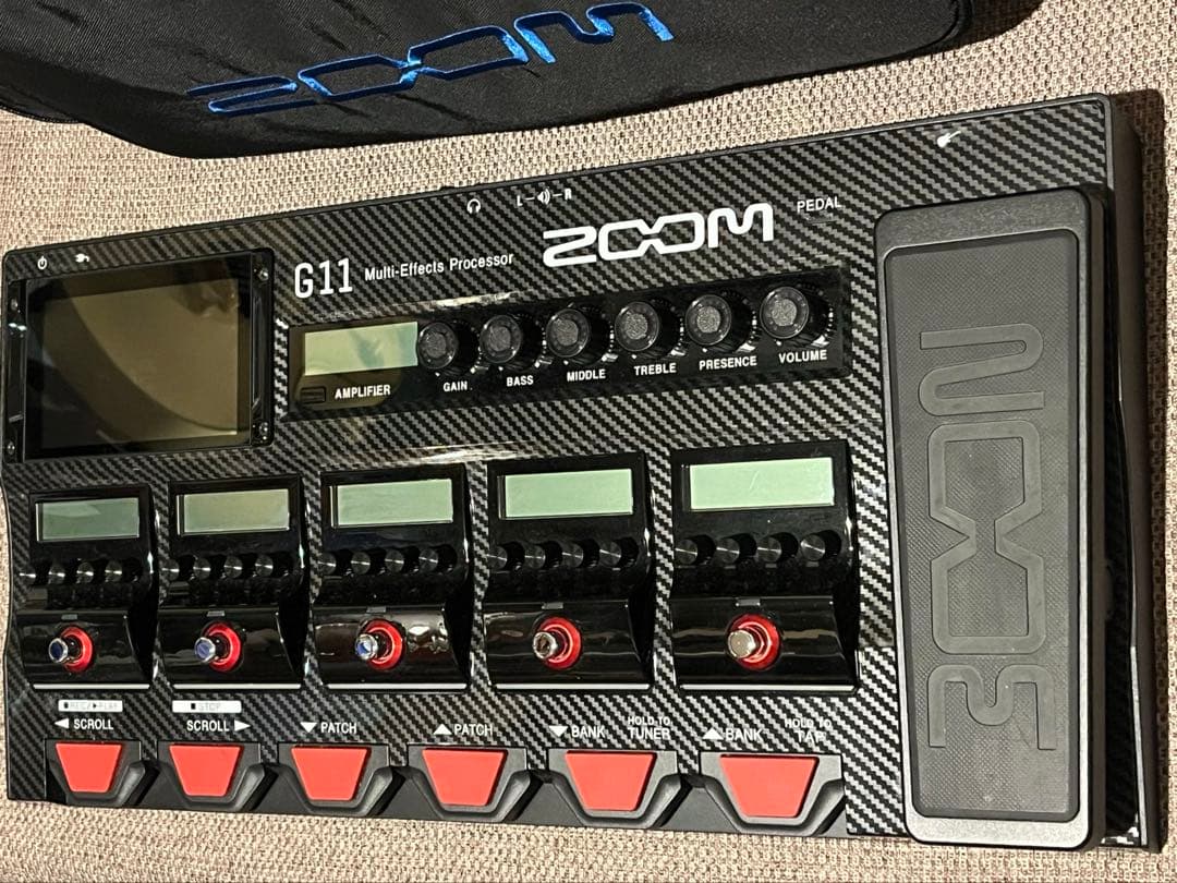 ZOOM G11 マルチエフェクター　CBG-11 キャリングケース付き
