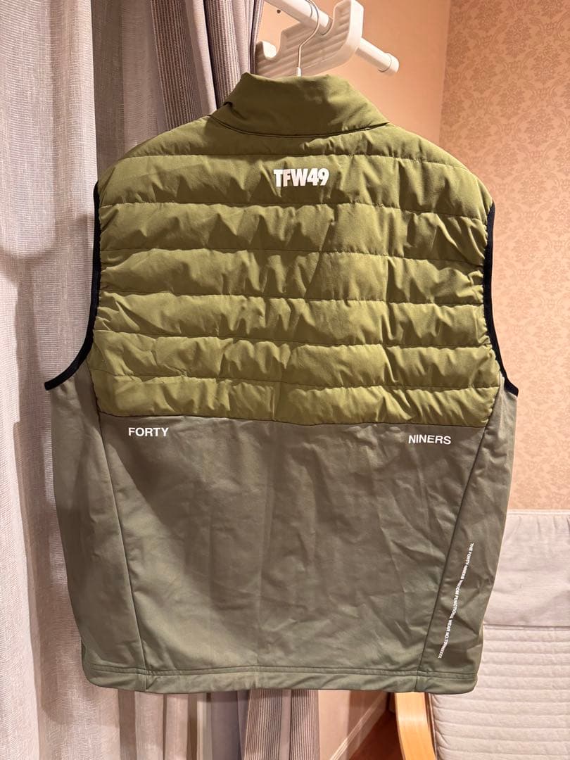 TFW49/SHIELD WARMER VEST/KHAKI/ゴルフ/XLサイズ