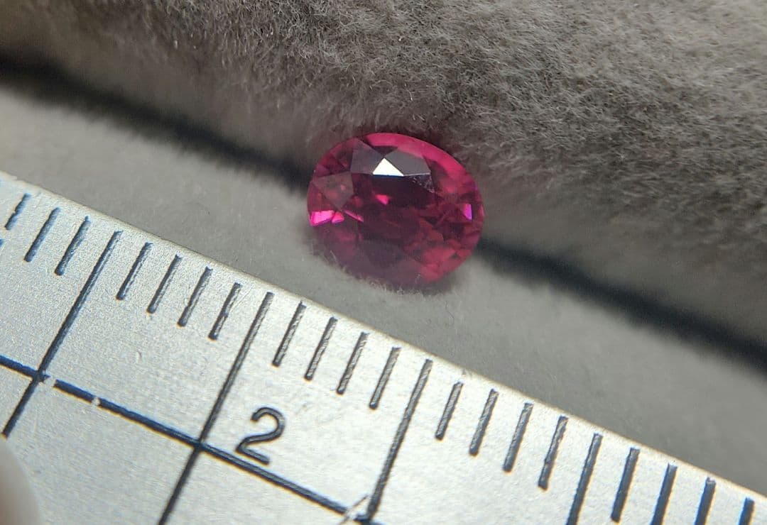 高品質！天然アヤナスピネル 0.549ct