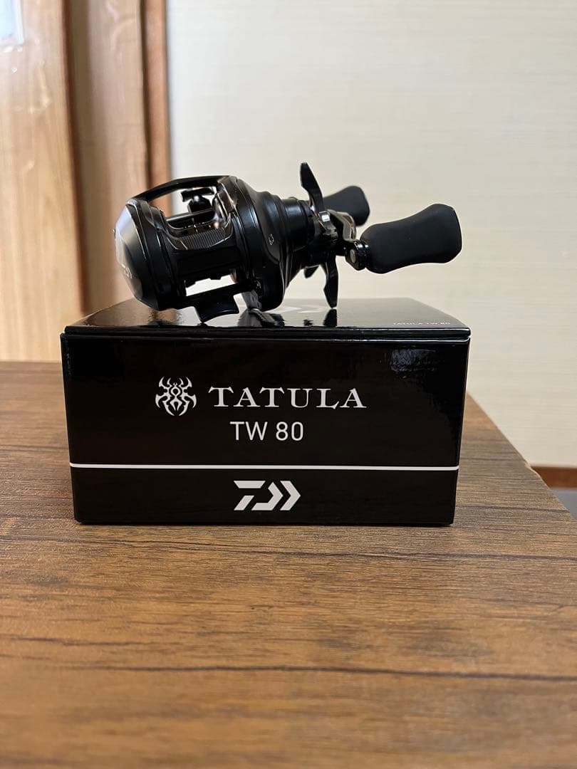 TATULA TW 80 ベイトリール ブラック