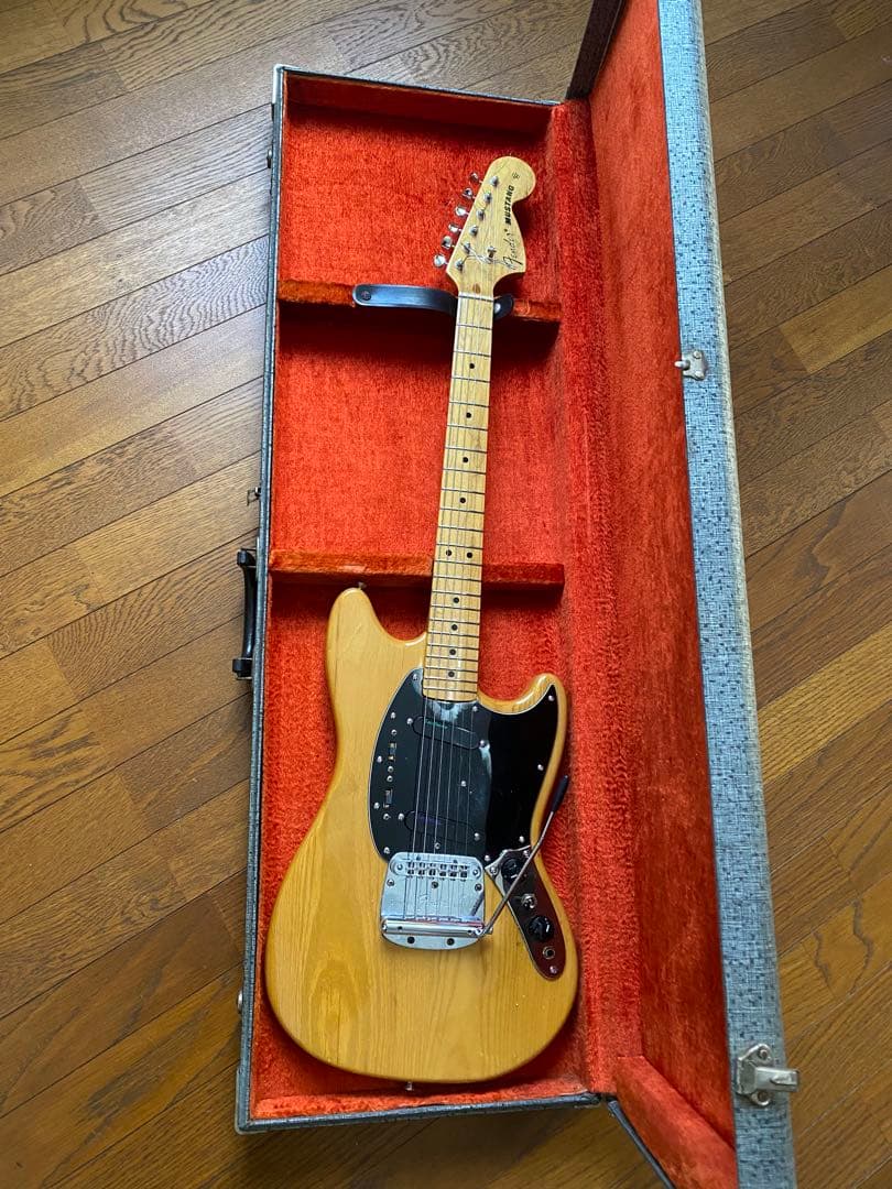 fender japan mustang MG77 改　ビンテージハードケース付
