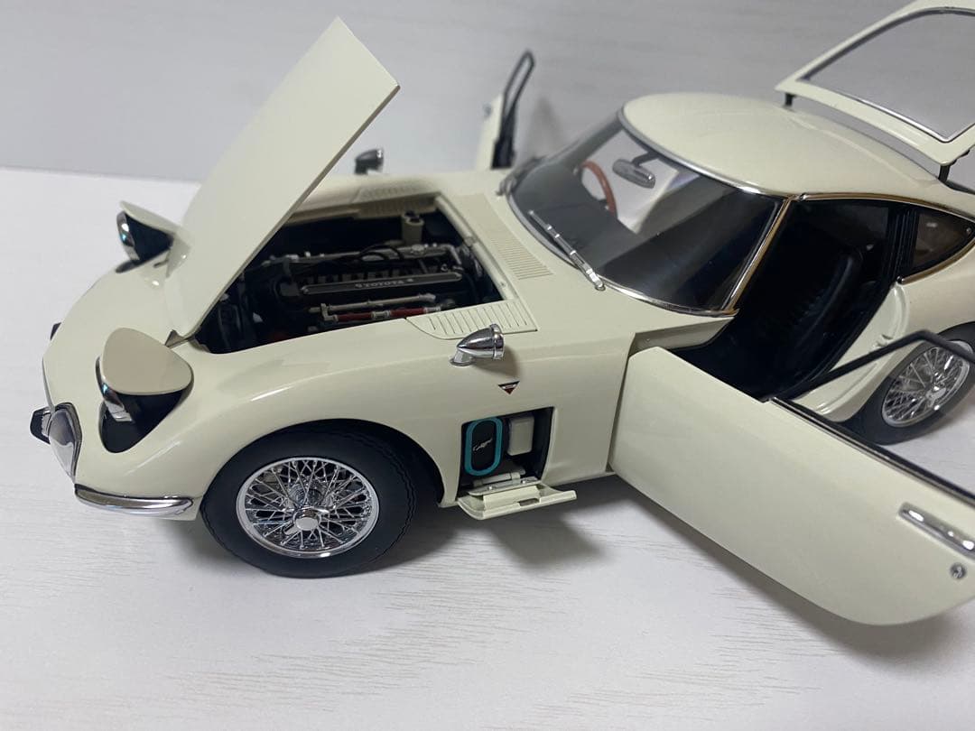 1/18 オートアート TOYOTA 2000GT ワイヤースポークホイール