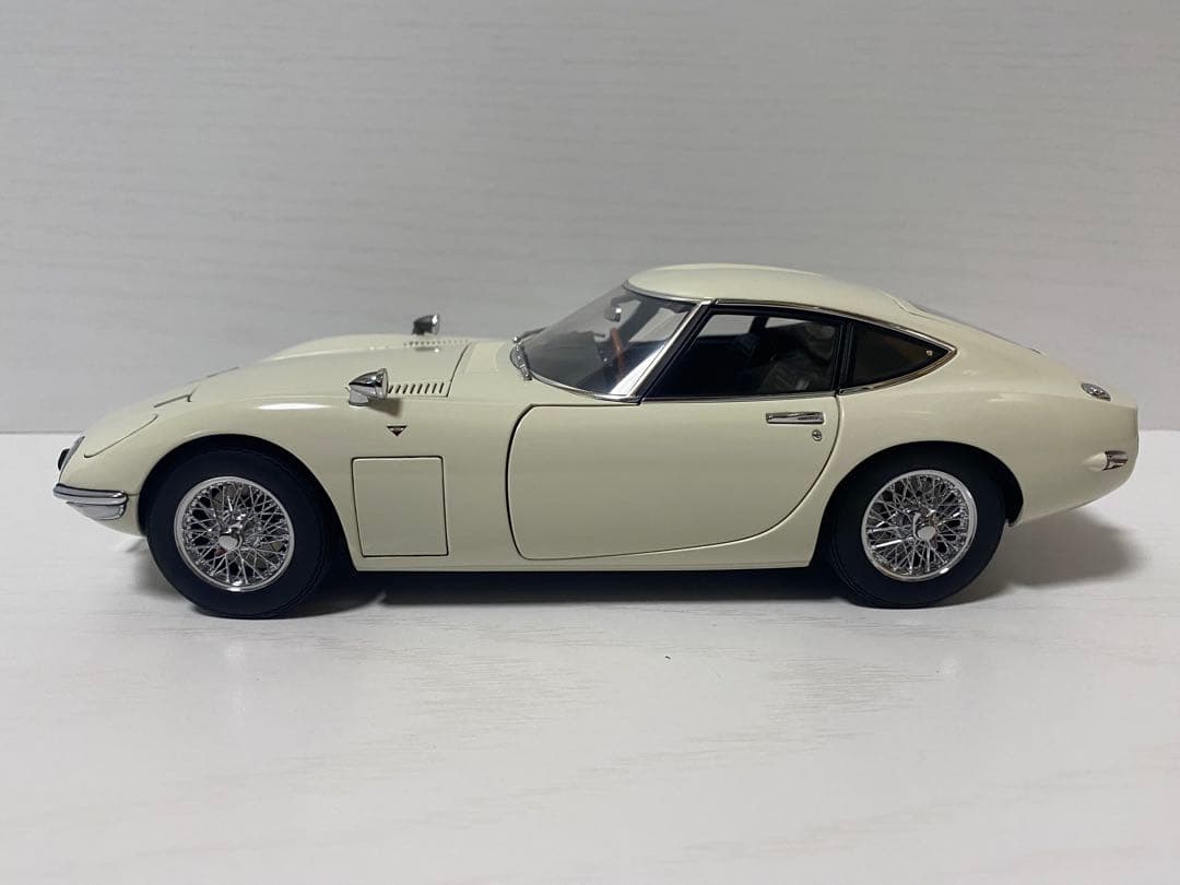 1/18 オートアート TOYOTA 2000GT ワイヤースポークホイール