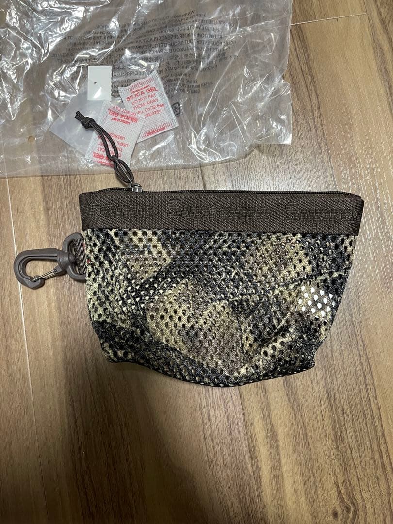 食器・餌やり・水やり用品 Supreme Mesh Mini Pouch