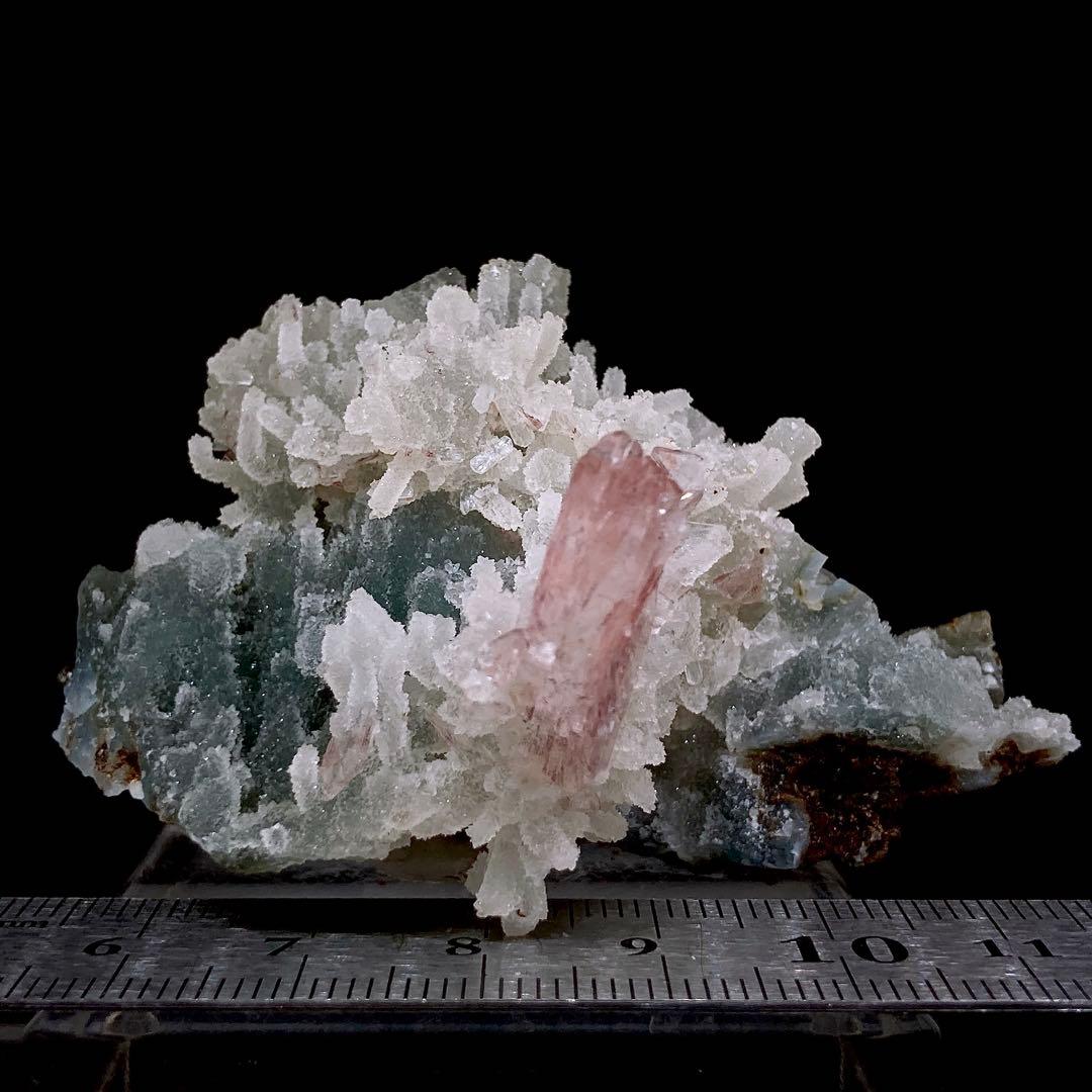 e*e様 レッドヒューランダイト&カルセドニー　原石　鉱物標本　天然石　245