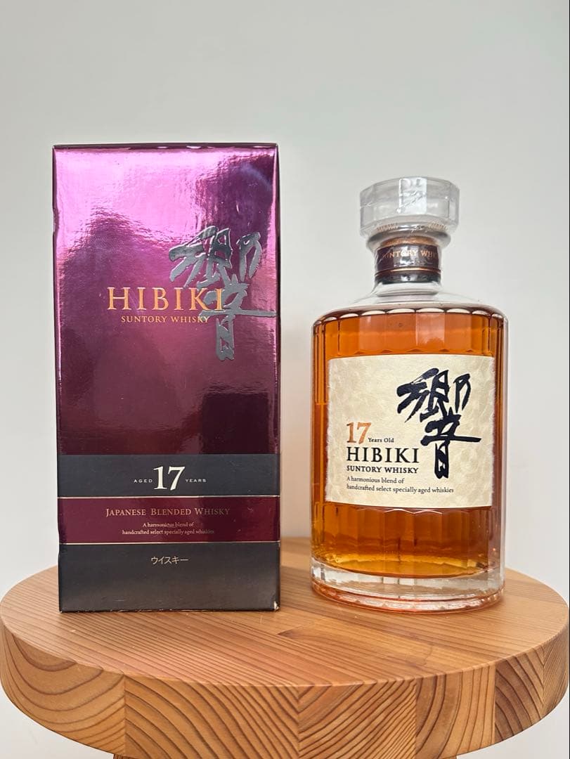 【未開栓美品】サントリー 響 17年 SUNTORY HIBIKI