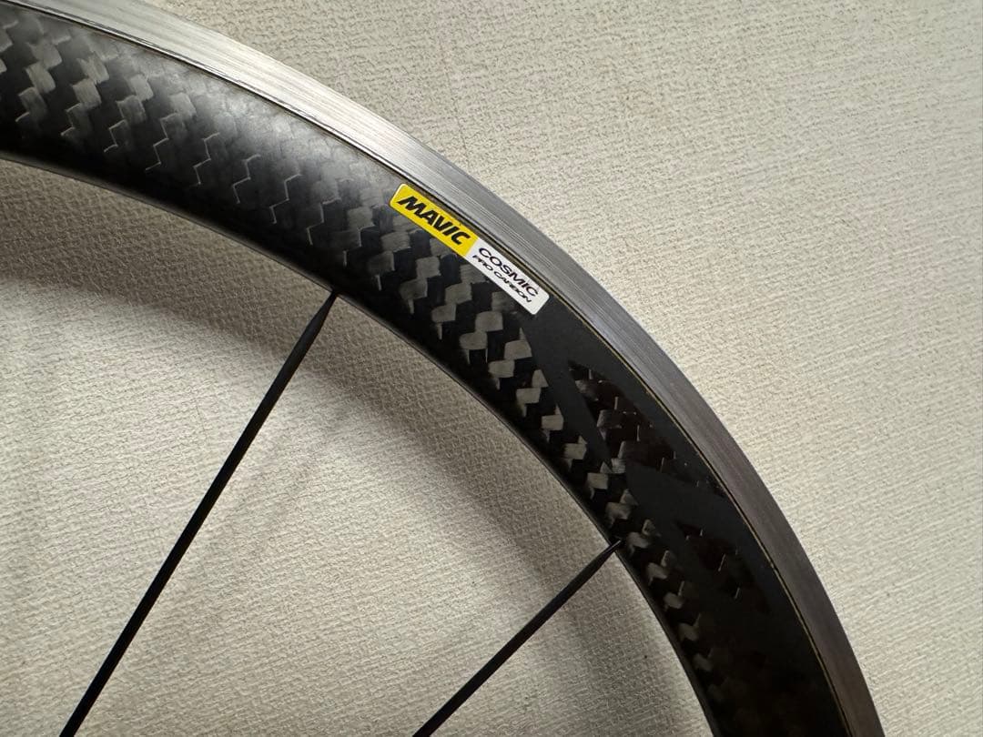 MAVIC COSMIC PRO CARBON クリンチャー