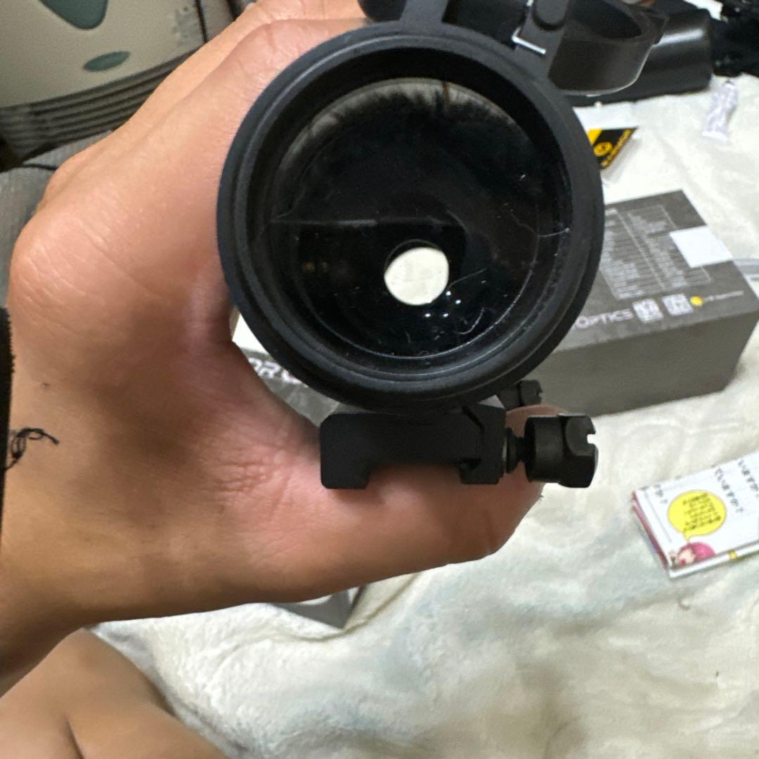 VECTOR OPTICS Calypso 3x32 レンズカバー 電池付き