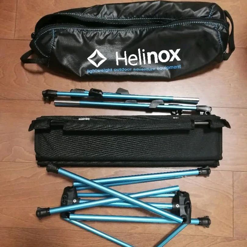 Helinox 　4 チェア　+　1テーブル