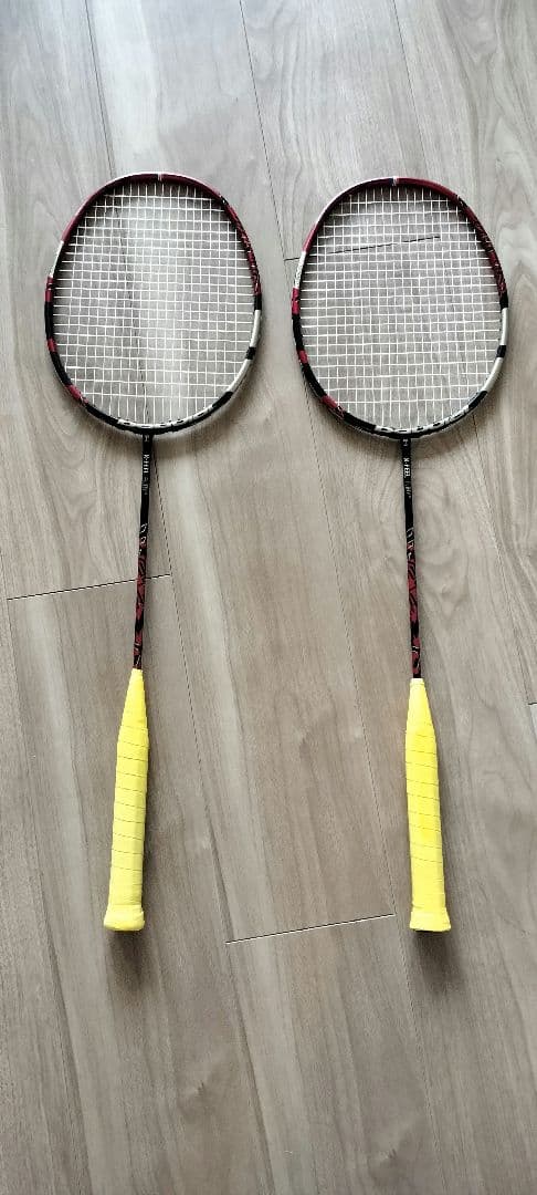 BABOLAT　x feel fury バドミントンラケット 2本セット