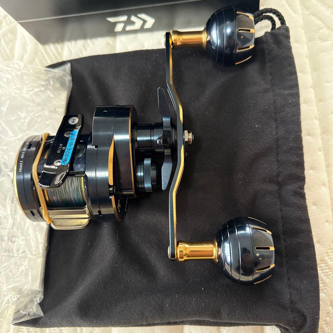 【美品】　ソルティガ　DAIWA SALTIGA IC 300L-DH 左