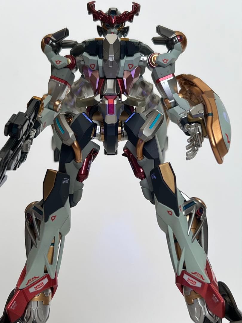 ガンプラ HG 1/144 ジークアクス GQuuuuuuX 塗装完成品