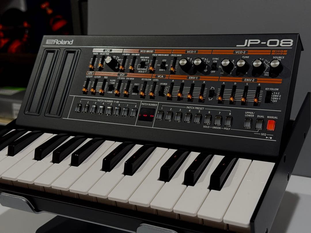 roland boutique JP-08 JUPITER-8 K-25M と