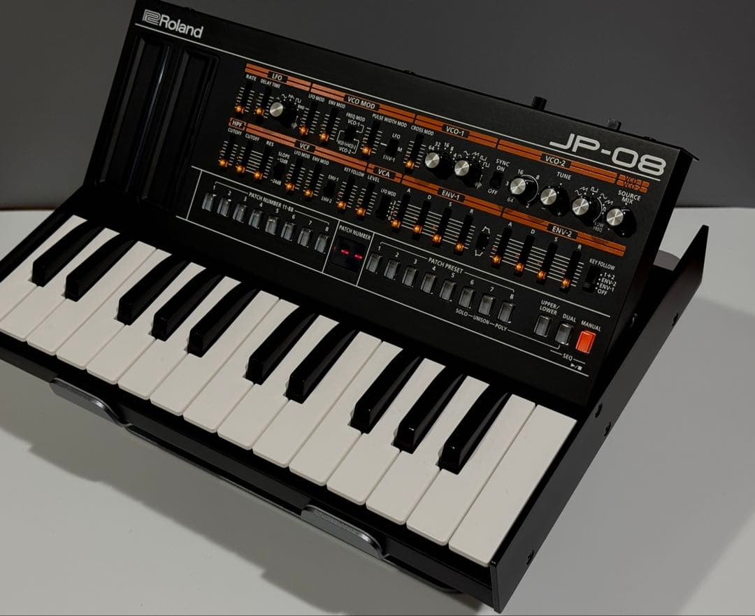 roland boutique JP-08 JUPITER-8 K-25M と