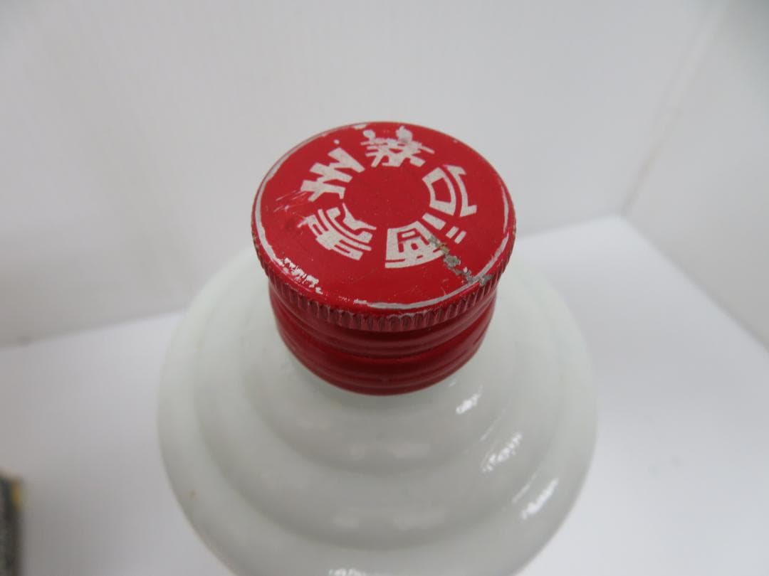 古酒　Moutai　貴州茅台酒　1981　五星麦　未開栓　54％　　　　　033