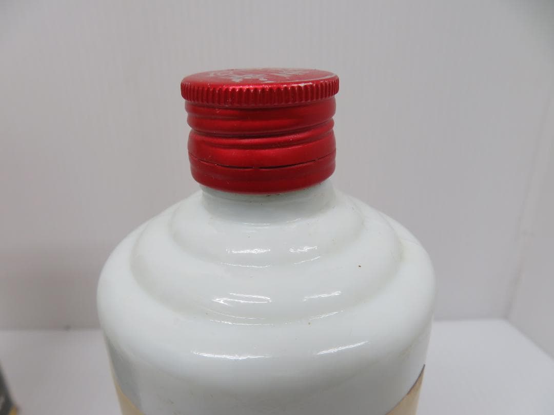 古酒　Moutai　貴州茅台酒　1981　五星麦　未開栓　54％　　　　　033