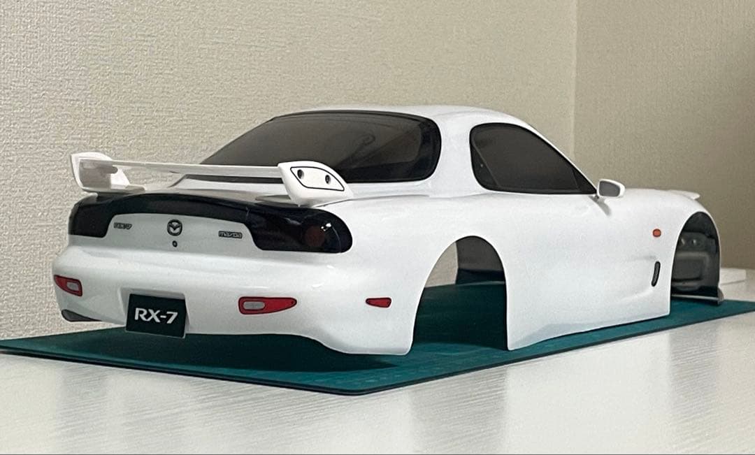 タミヤラジコンボディ　マツダRX7