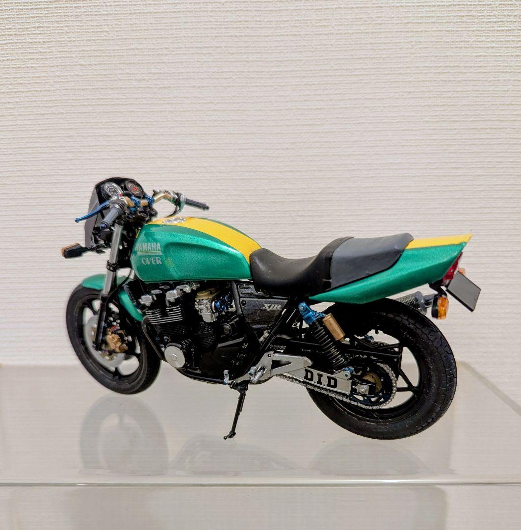 アオシマ1/12ヤマハXJR400RⅡ改バイクプラモデル