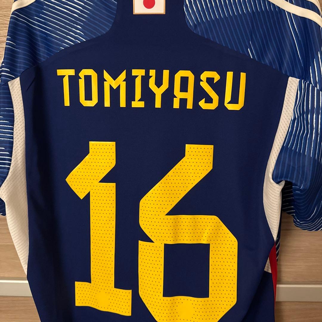 日本代表 サッカーシャツ TOMIYASU 16
