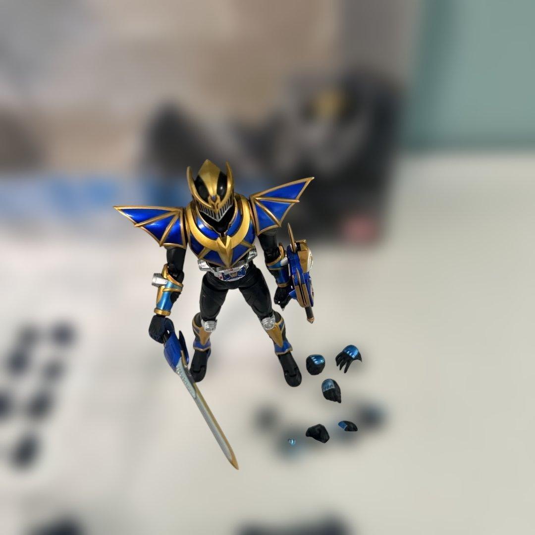 t941 SHF 仮面ライダーナイト＆ダークウイング ナイトサバイブ