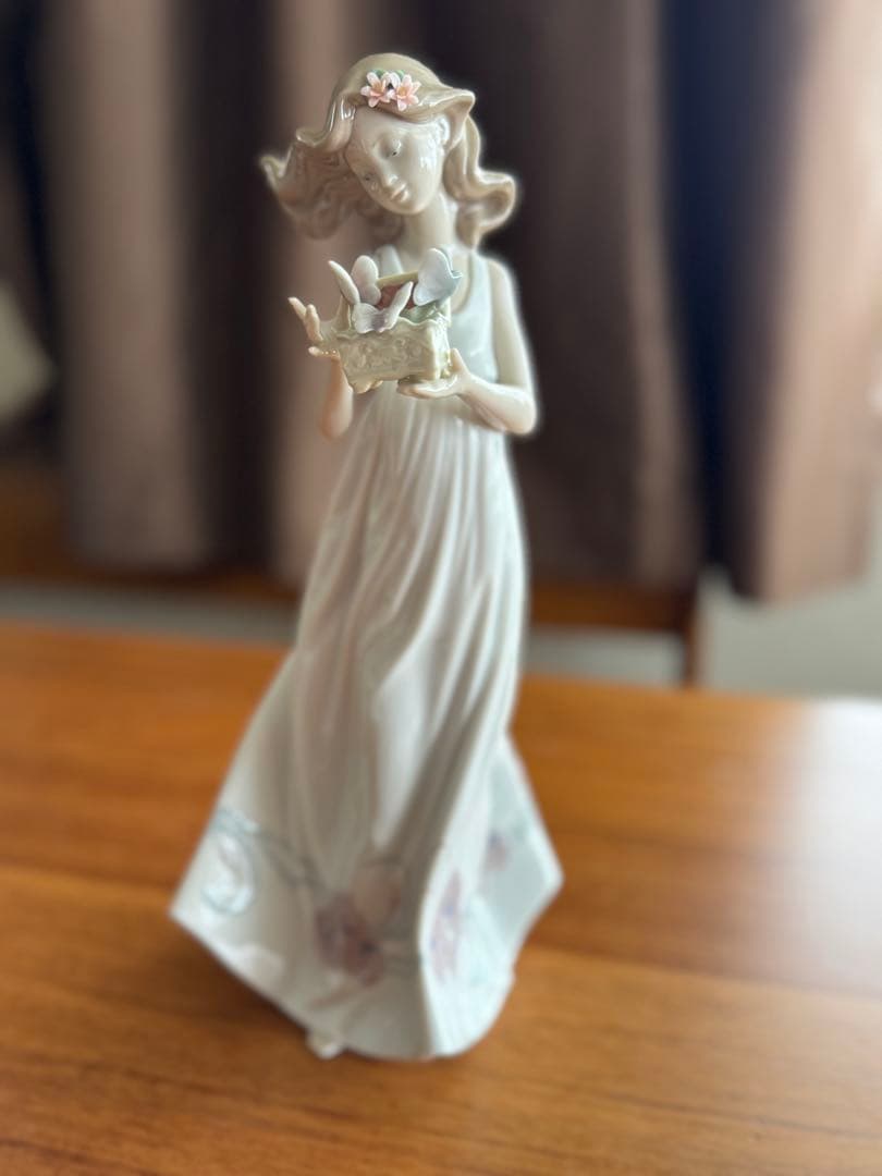 リヤドロ　LLADRO ・私の宝物　32cm