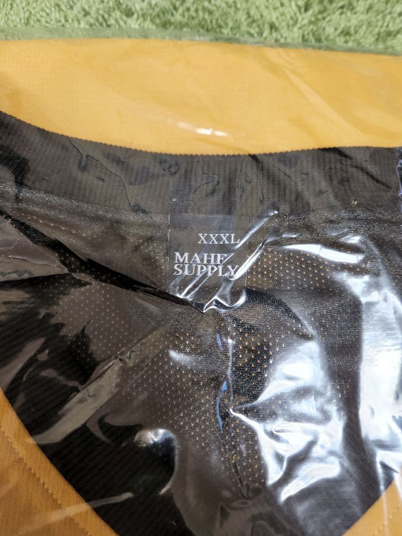 新品未使用品 MAHF TOW-TONE PULLOVER JACKET