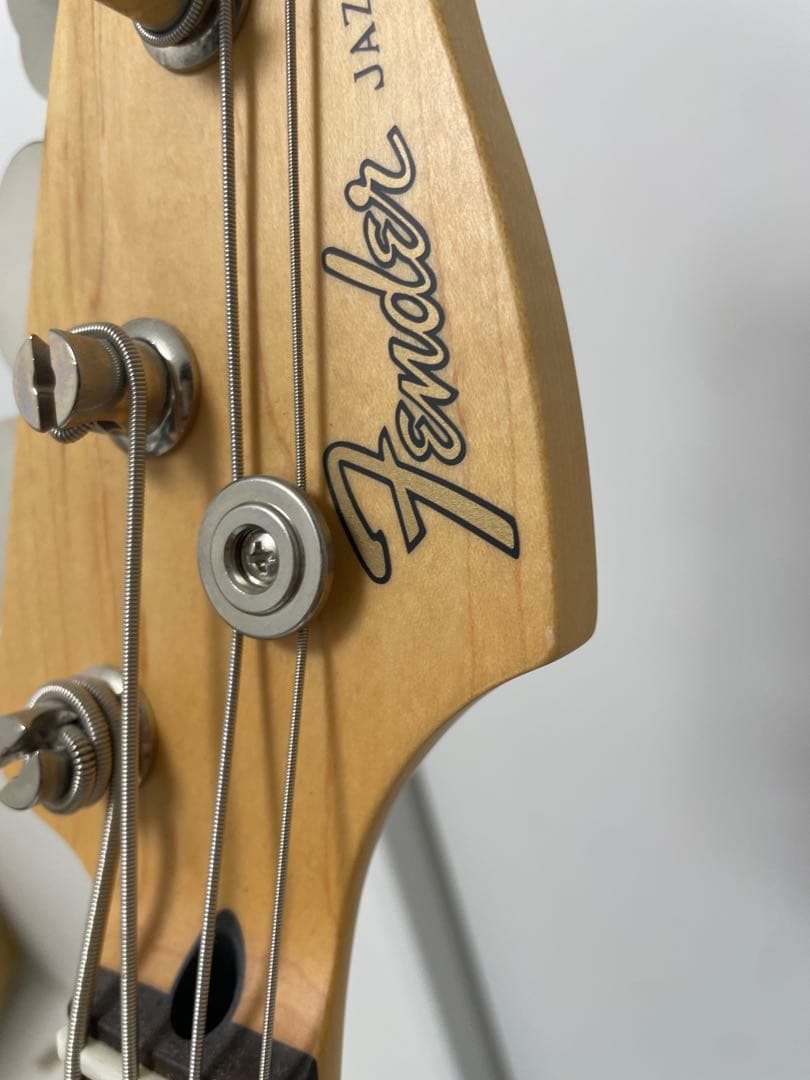 ベース Fender Junior Jazz Bass Made in Japan