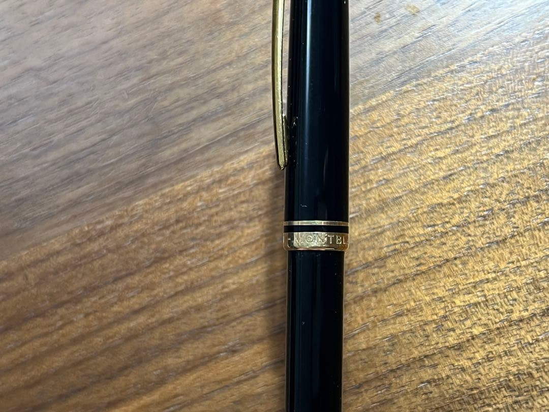 MONTBLANC ボールペン ケース 替え芯付き❗️