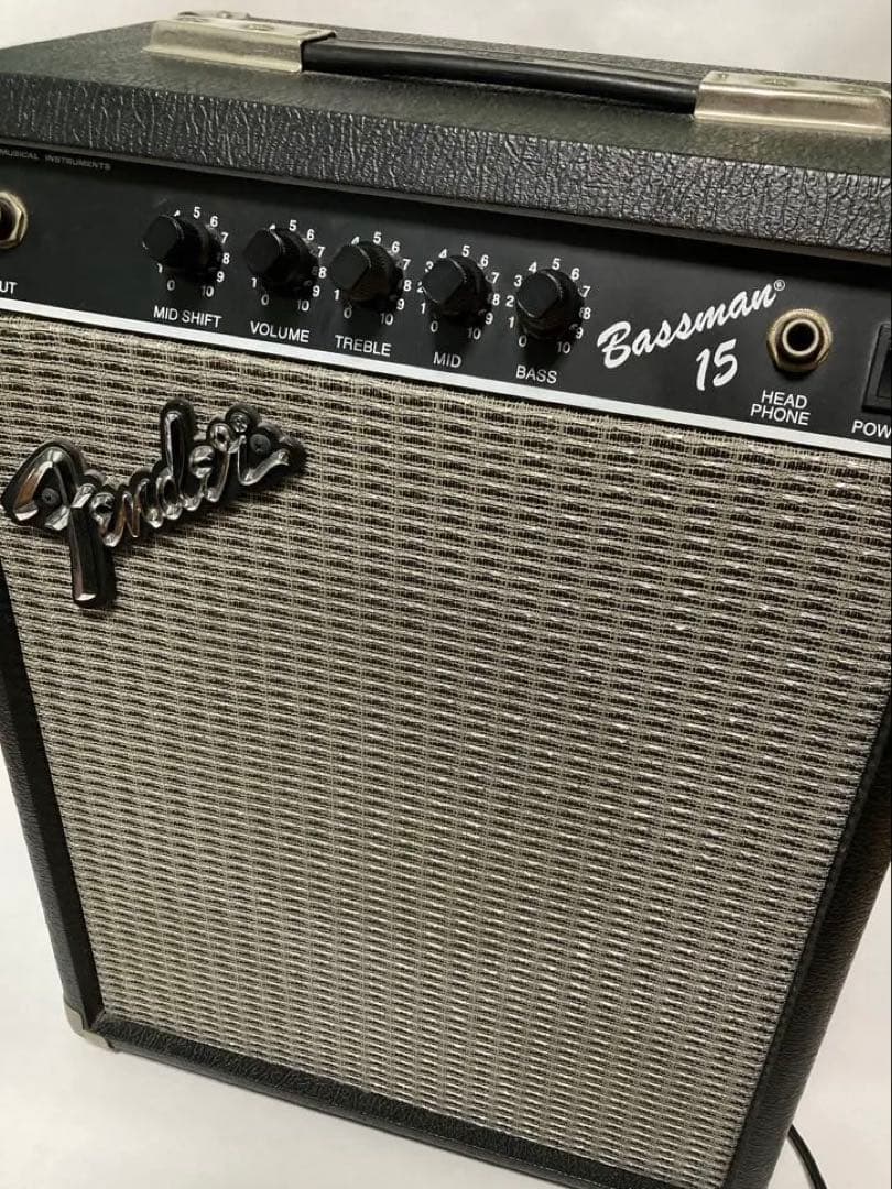 ベース Fender Japan Bassman15