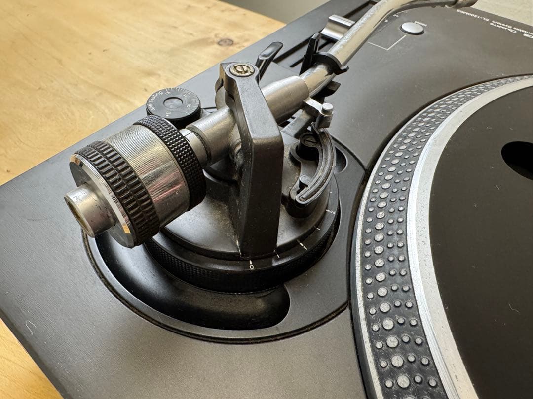 美品Technics SL-1200MK5 ターンテーブル 1台のみ 動作品