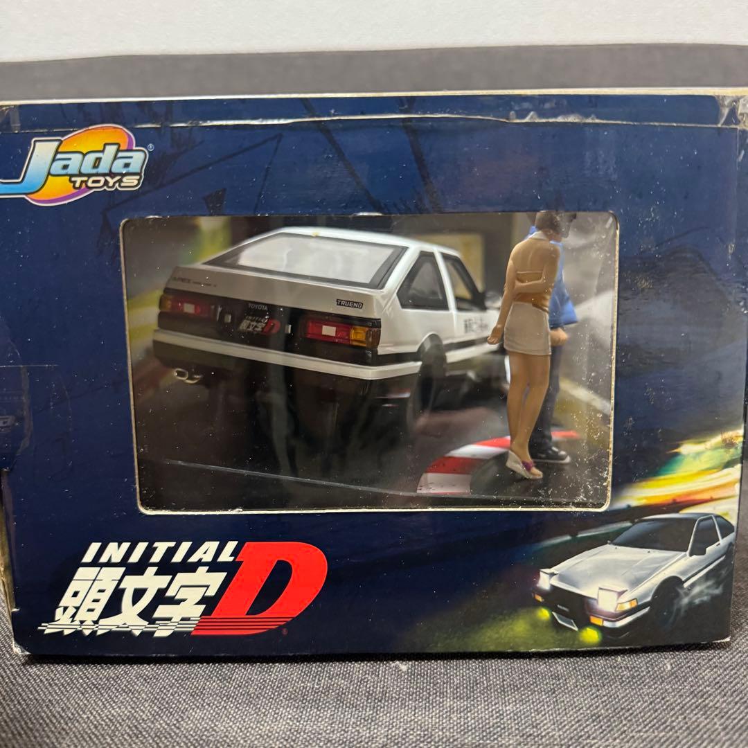 頭文字D トヨタ・トレノAE86 1/18 スケール