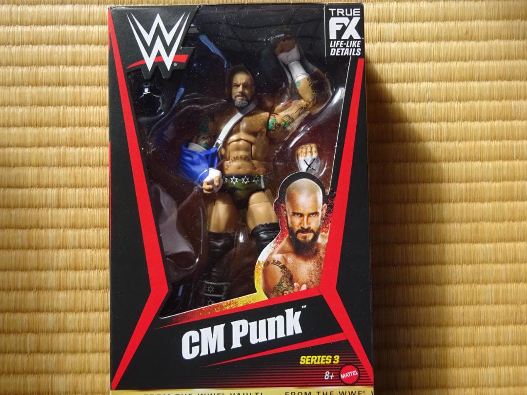 CM Punk フィギュア　WWE 　CMパンク