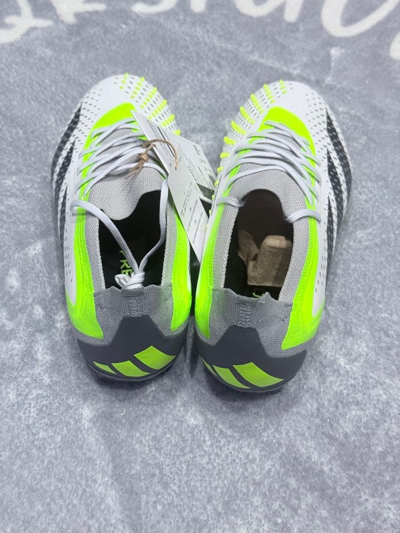 adidas Predator サッカーシューズ ホワイト/ライムグリーン