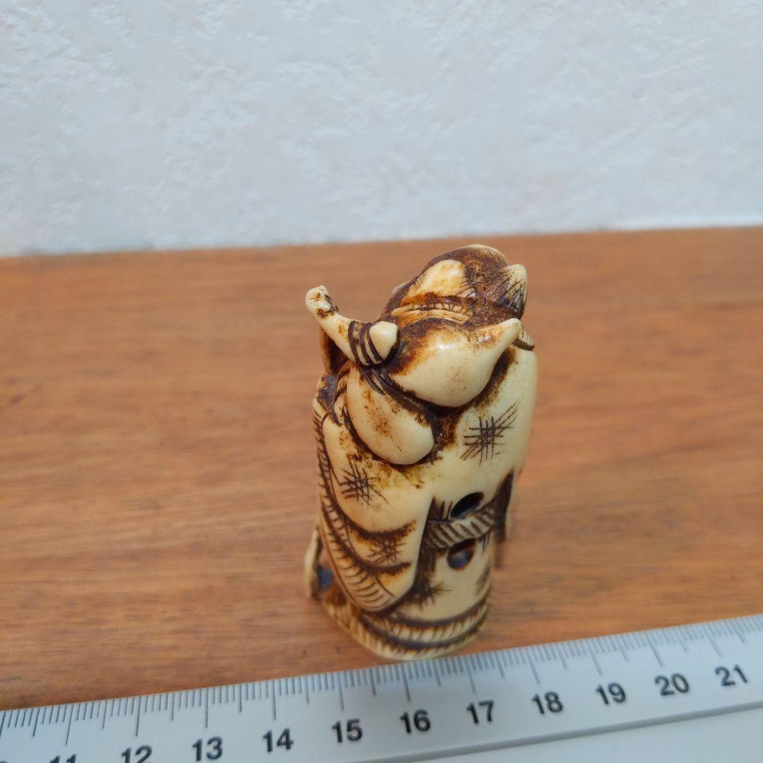 時代提物 根付 天然素材【瓢箪仙人】高さ約6.5cm 横幅約3cm 重さ約45ｇ