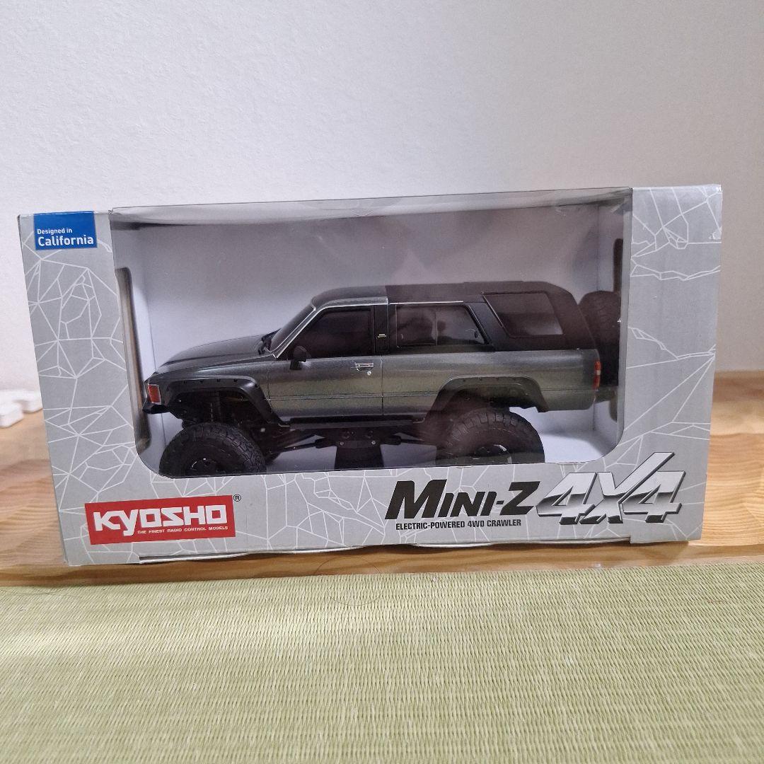 【新品未開封】京商 ミニッツ4×4 トヨタ 4ランナー (ハイラックスサーフ)