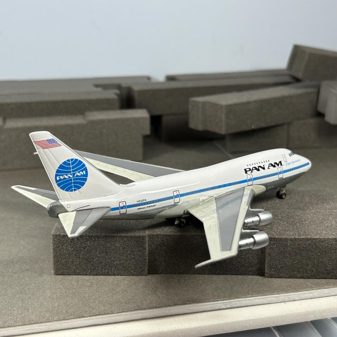 1/400 ジェミニジェッツ B747-SP パンナム N532PA 外箱傷み有