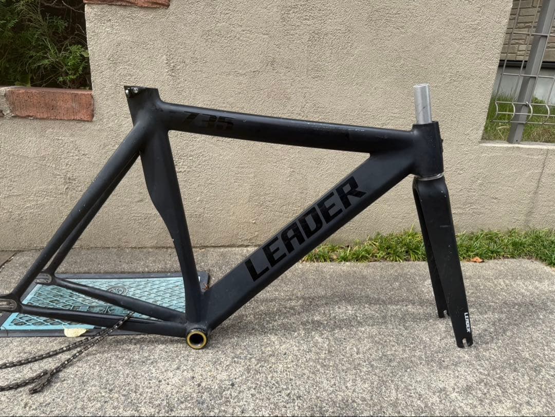 LEADER BIKE 735 フレームフォークセット