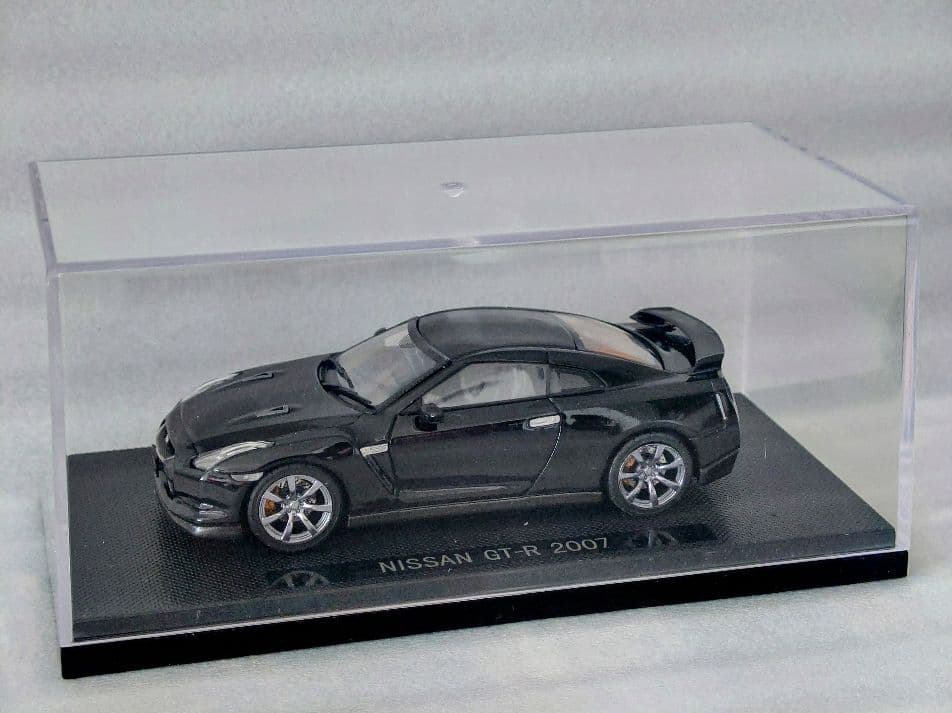 ミニカー R35GT-R GT5 COLLECTOR'S Edition 1/43